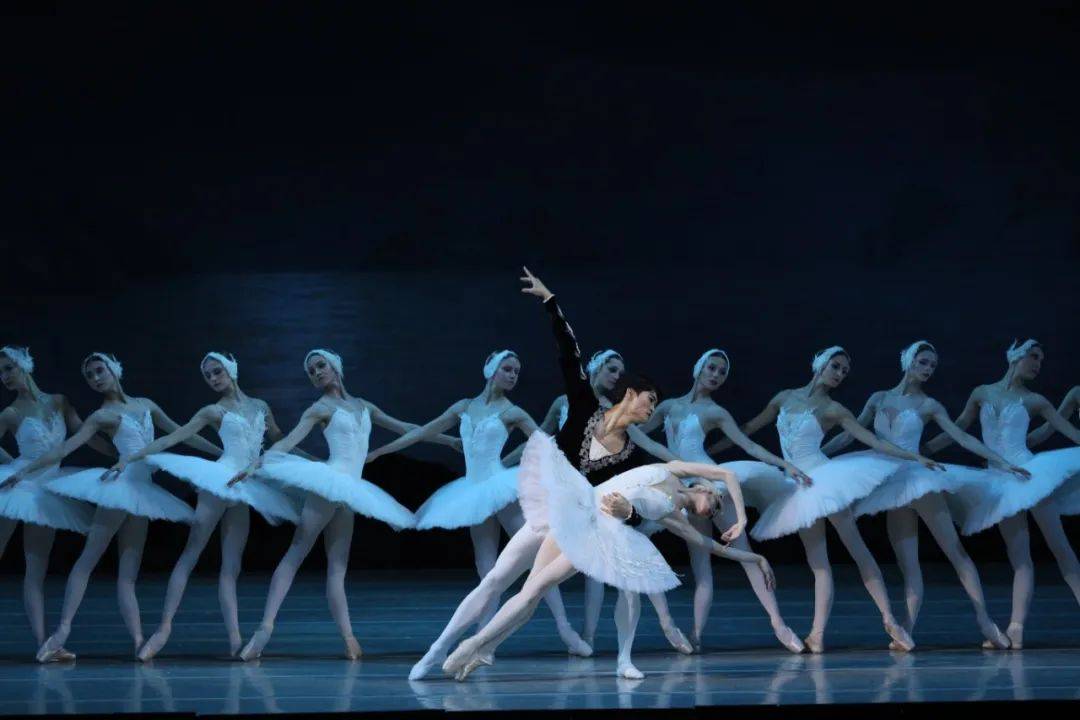 247tickets.com | The Mariinsky Ballet Swan Lake